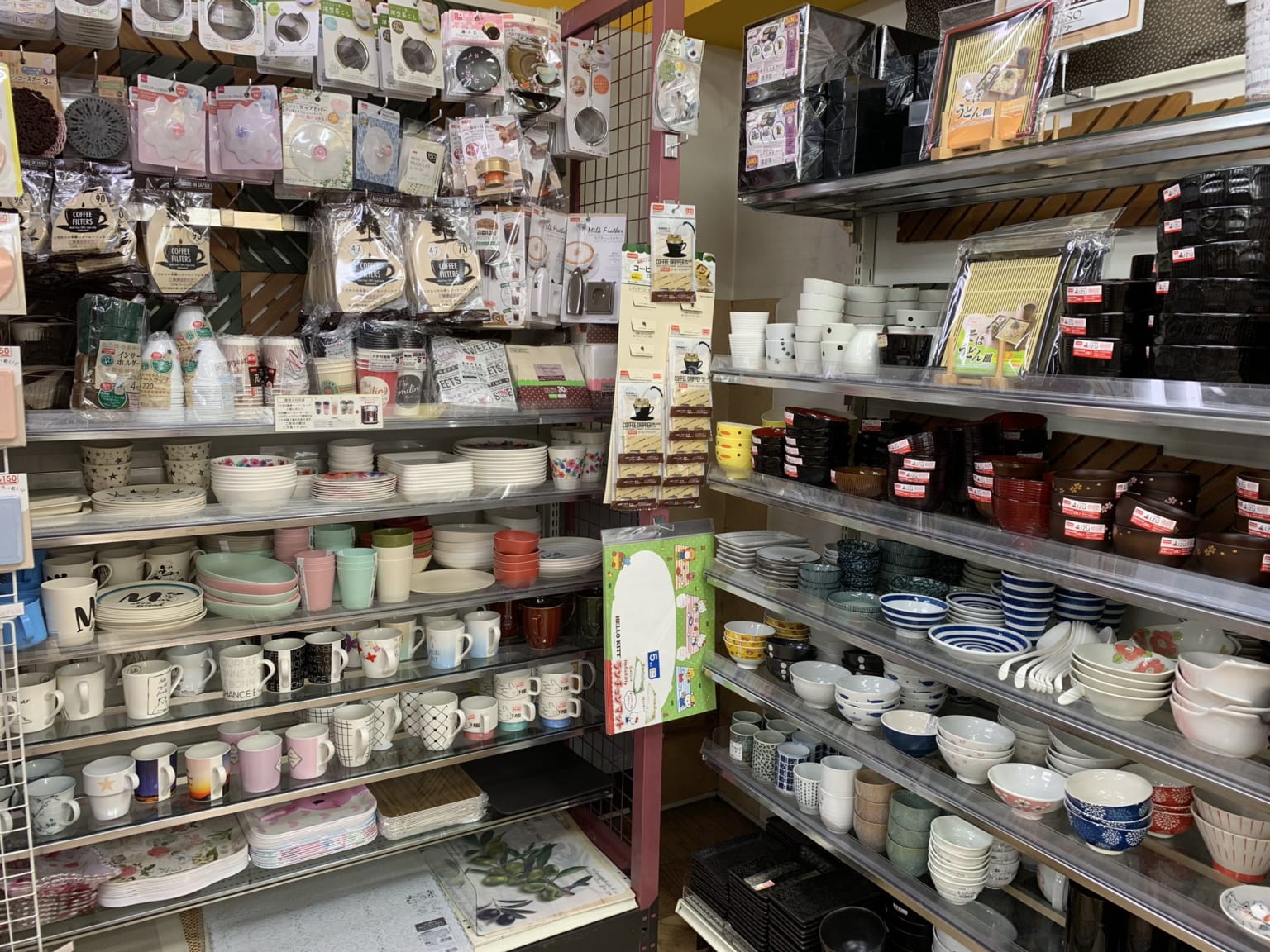 5 Best Chains Stores Where You Can Buy for Just 100 Yen in Japan ...