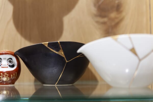Kintsugi Experience in Tokyo: Japanese Traditional Art of Broken Pottery - Japan Web Magazine